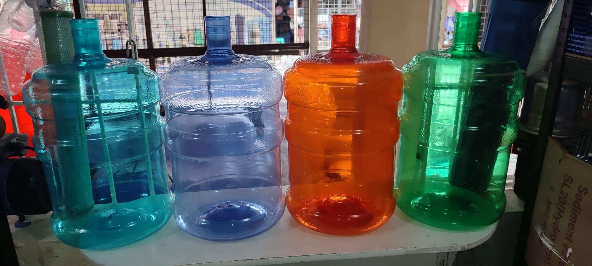 Round Container 5 Gallon Capacity, Blue, Orange, light Blue, With Free ...