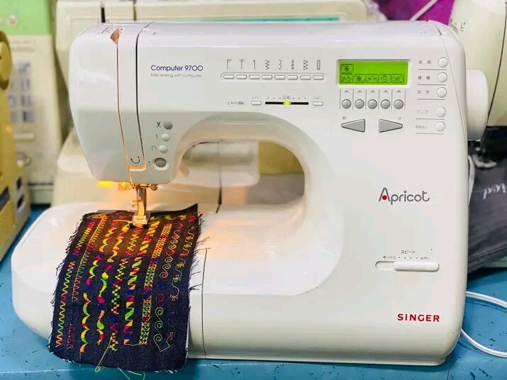 Singer heavy duty sewing machine with automatic embroidery | Lazada PH